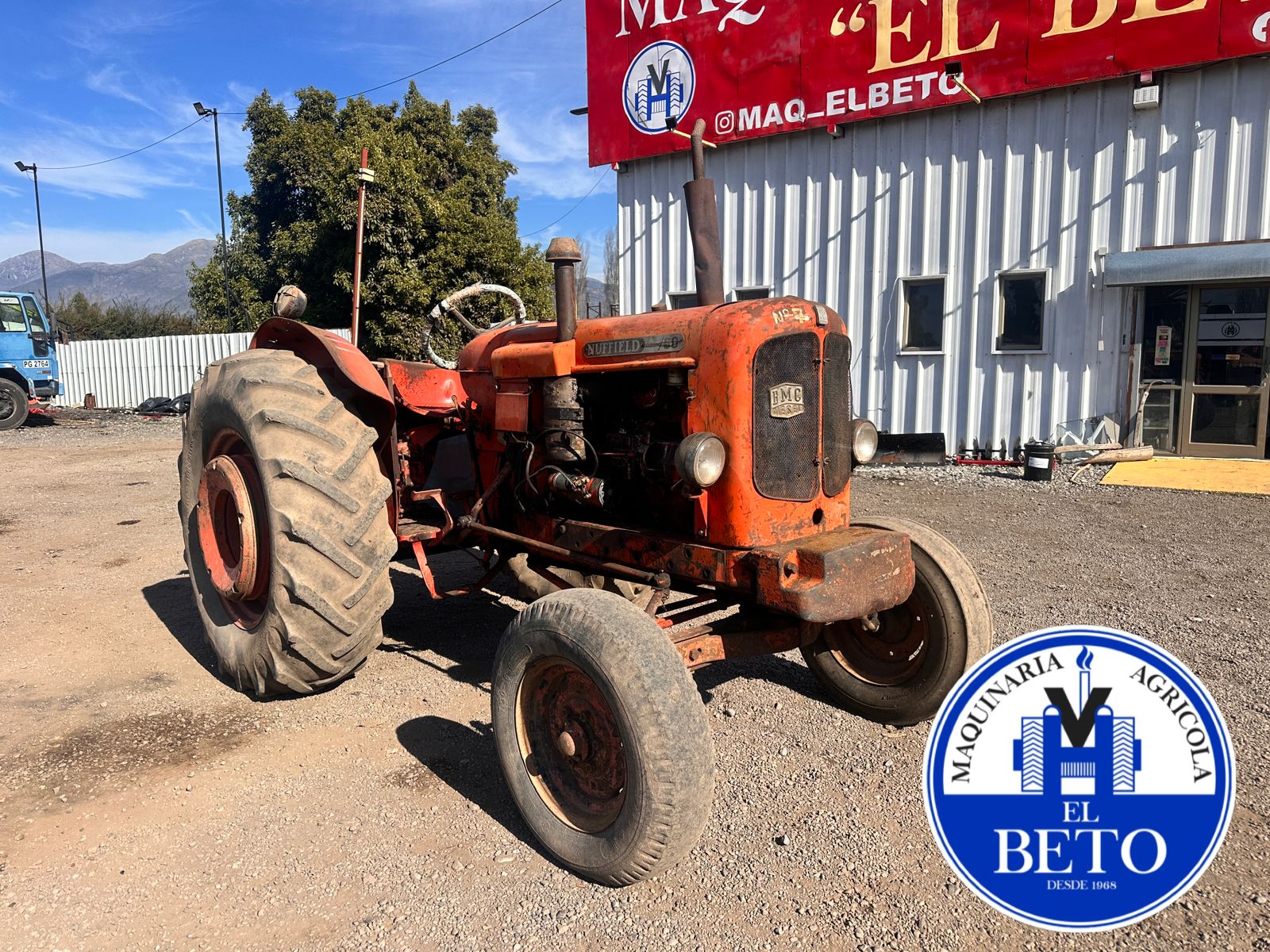 TRACTOR NUFFIELD MODELO 1060 FUNCIONANDO AL DESARME – Maquinariasagricolaelbeto